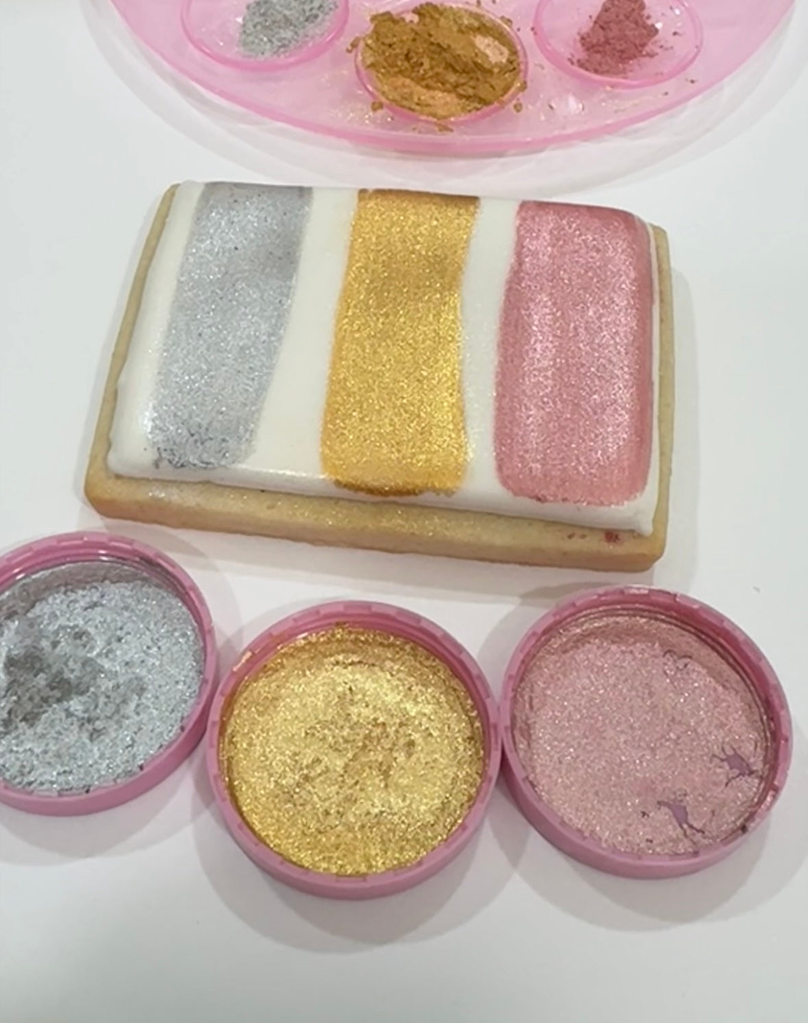 Busy Bakers EDIBLE Highlighter Dusts – Busy Bakers Supplies